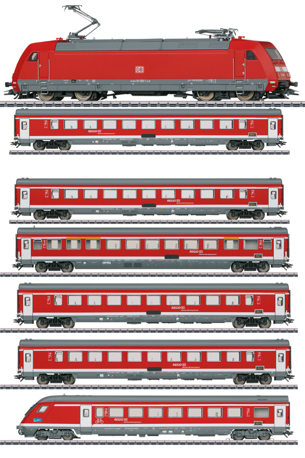 Class 101 Electric Locomotive & Pass set - DepotMarklin